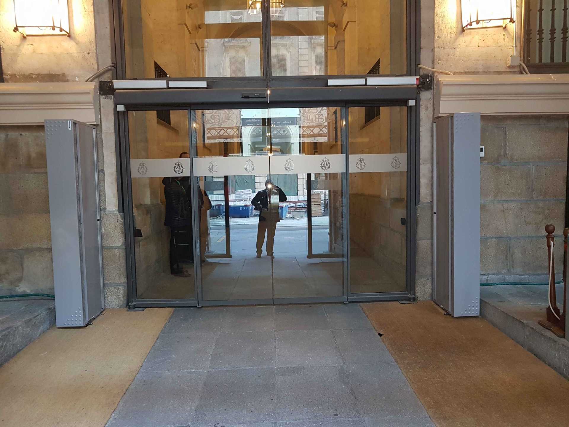 Air curtains photo gallery