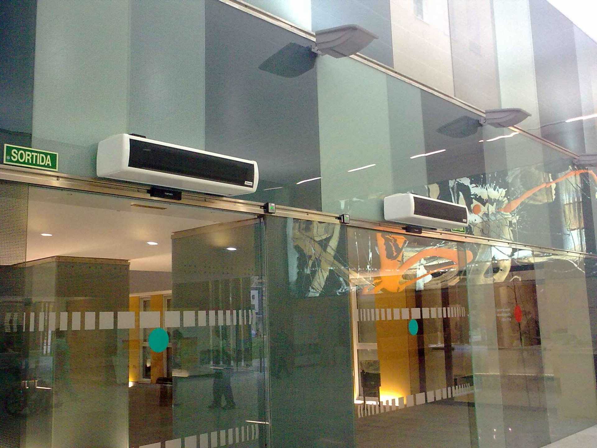 Air curtains photo gallery