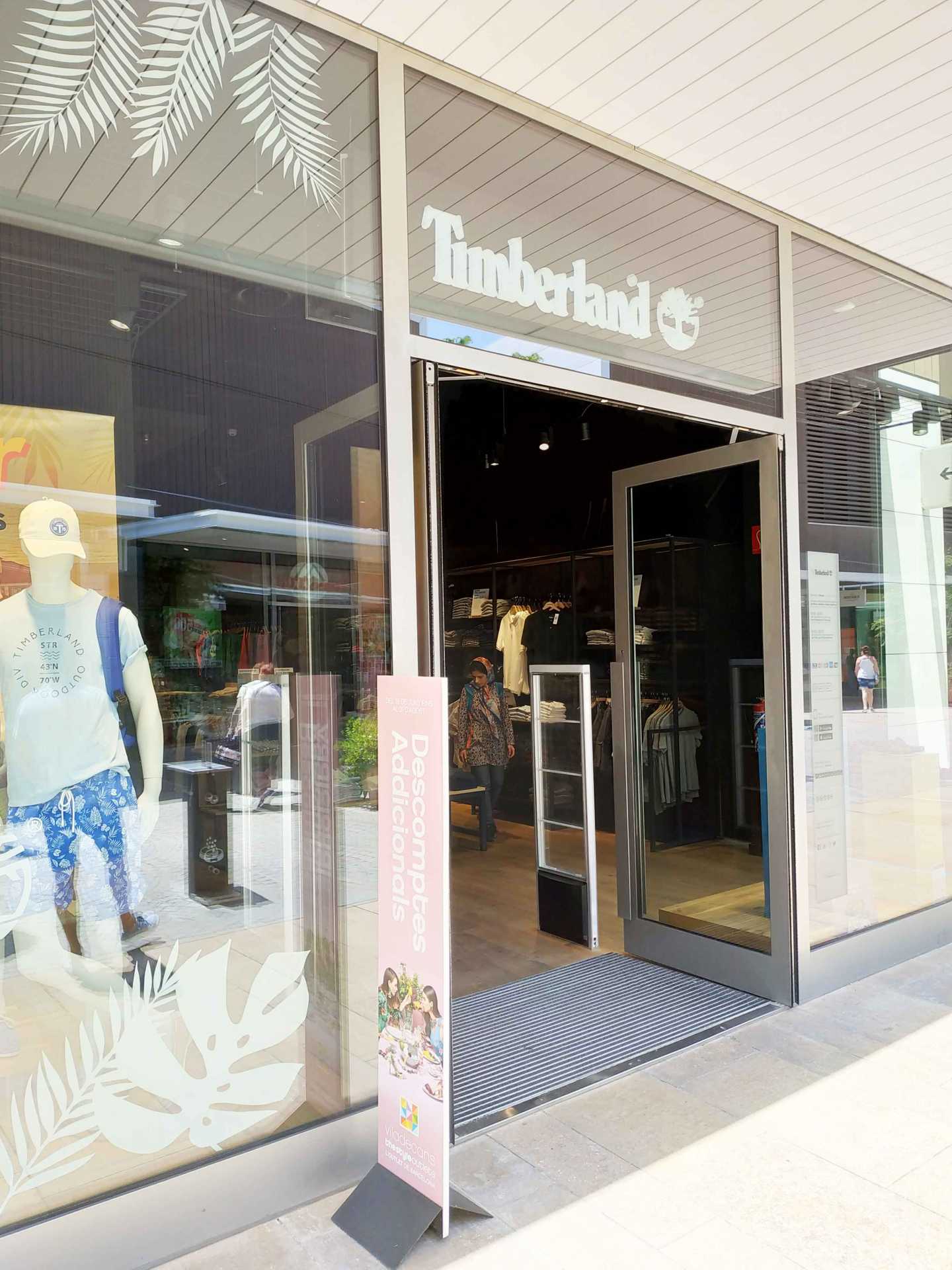 Air curtains photo gallery