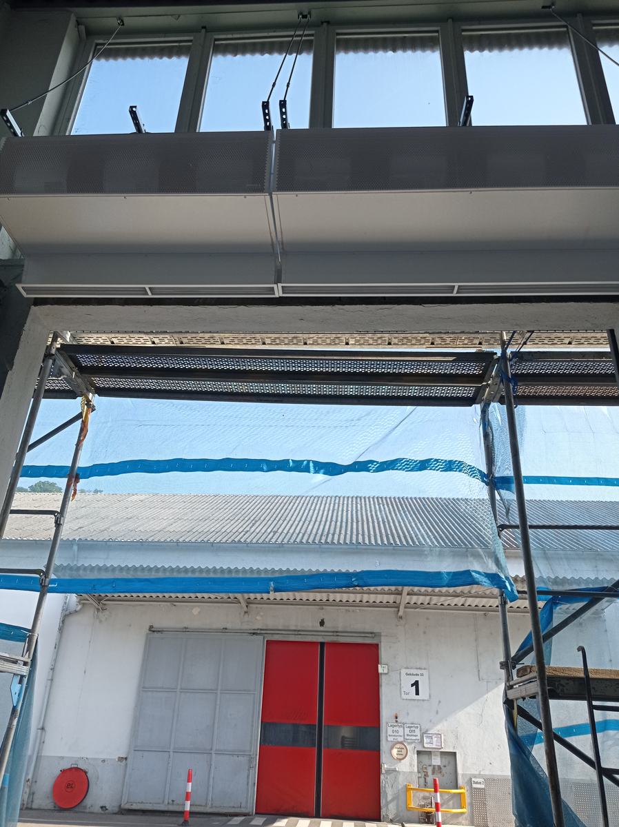 Insect control air curtains for a pneumatic tires in Germany