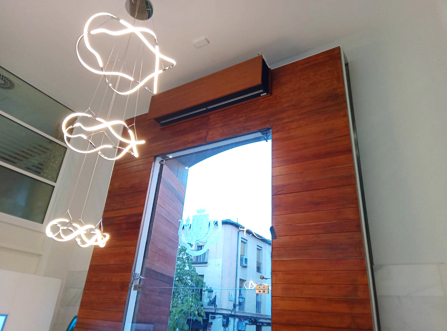 Cortina d'aire Zen | Col·legi Metges Madrid